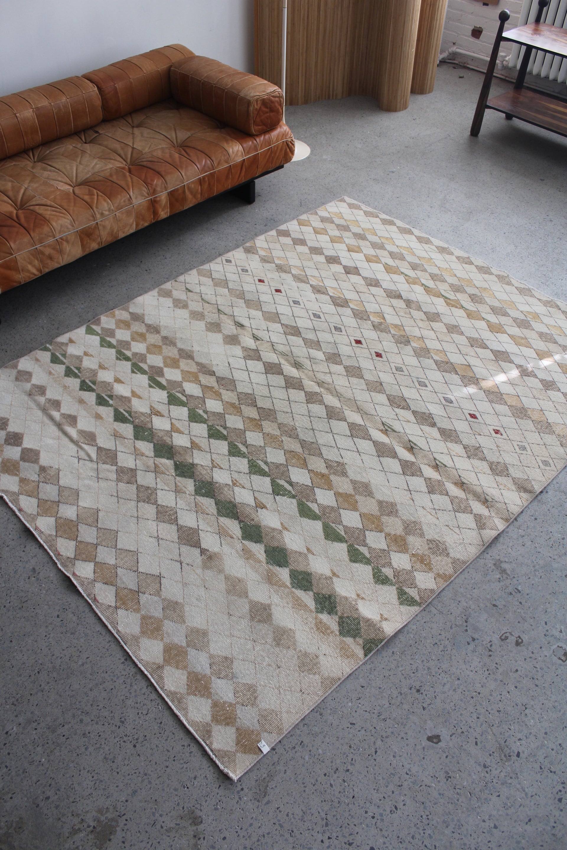 Carpet & Rugs | Le Centerpiece