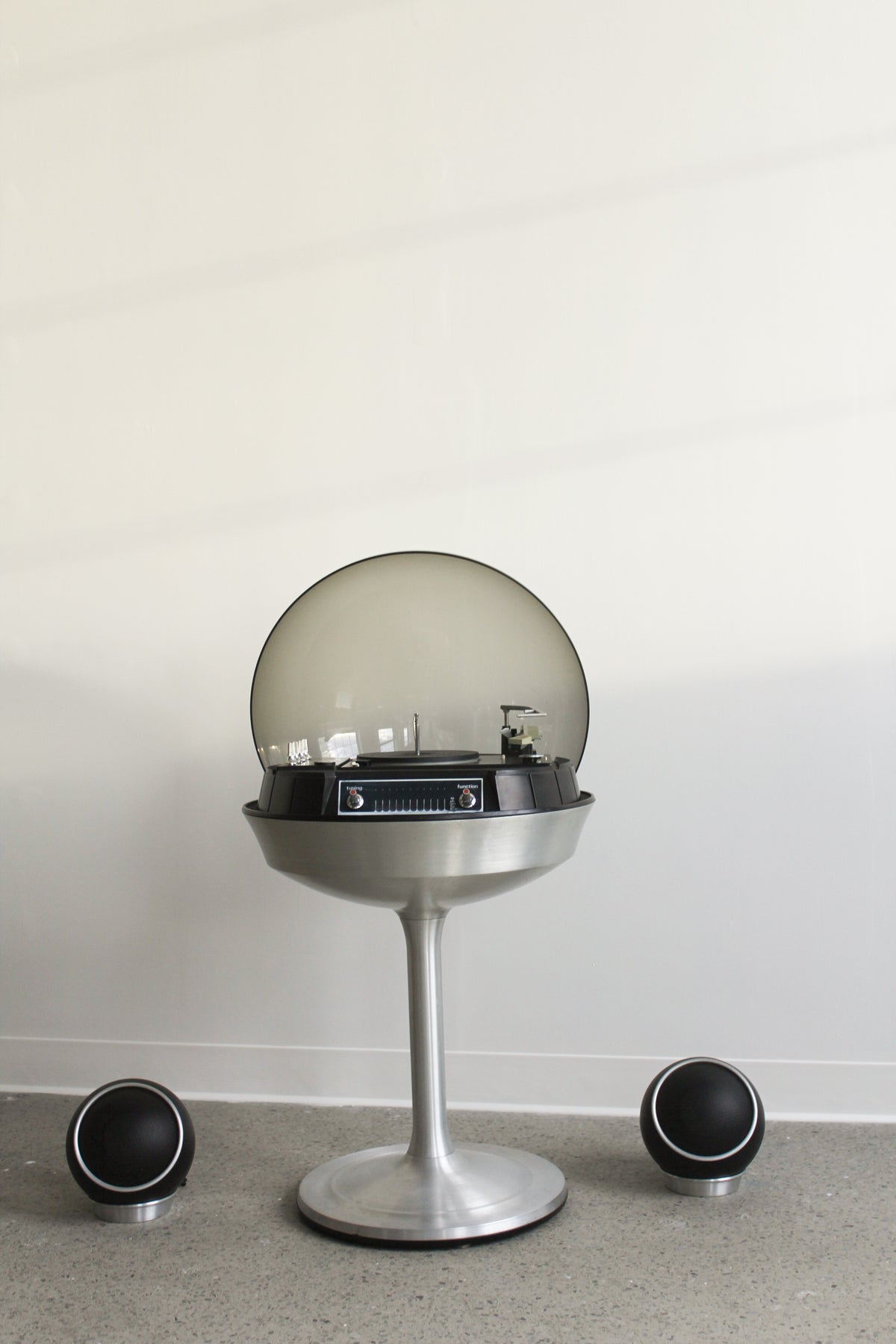Apollo 711 Turntable by Electrohome