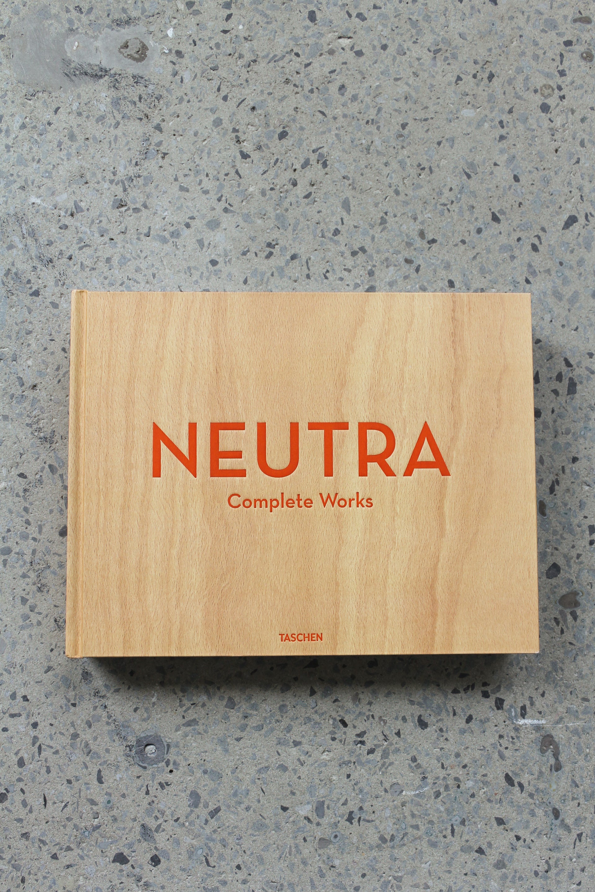 Neutra. Complete Works